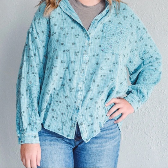 easel | Tops | Easel Blue Floral Buttondown Shirt | Poshmark